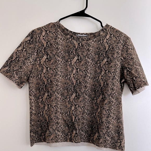 Zara | Tops | Zara Animal Print Cropped Top | Poshmark